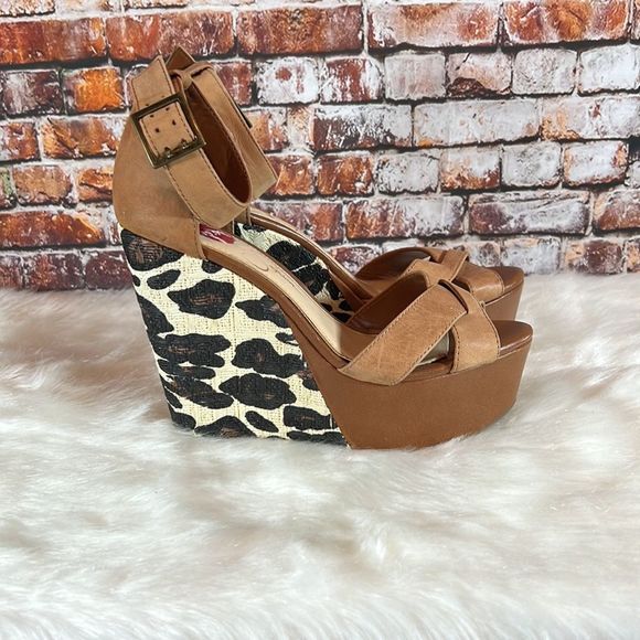 Jessica Simpson | Shoes | Jessicasimpson Leopard Platform Wedges | Poshmark